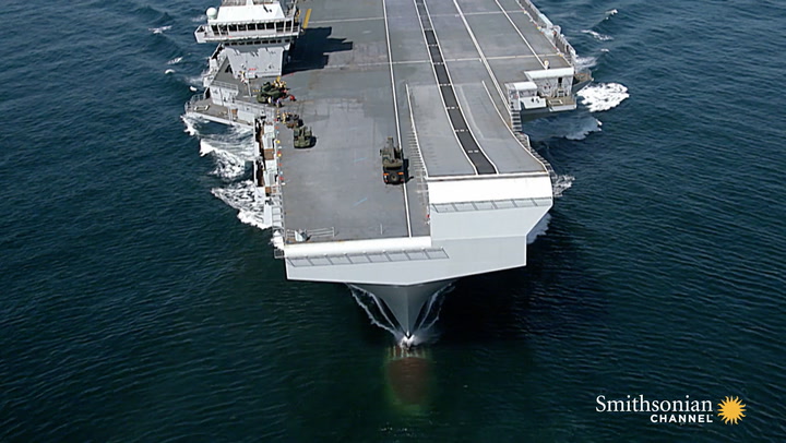 HMS Queen Elizabeth Is Unlike Any Other Warship Smithsonian Magazine