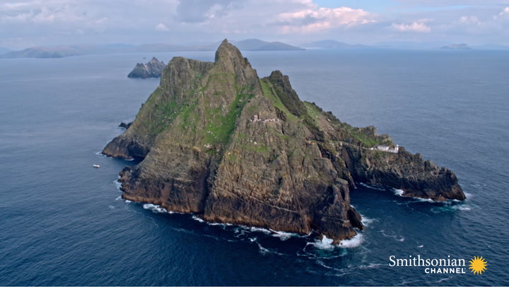 A Stunning & Dramatic Irish Island Once Inhabited by Monks Smithsonian ...