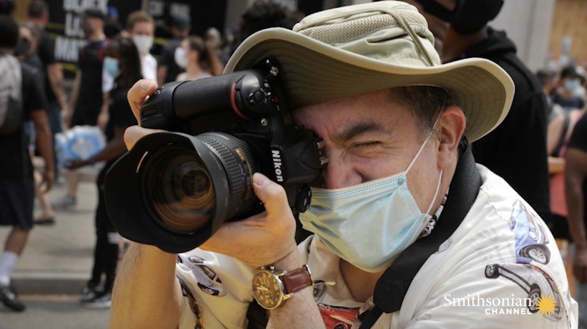 Conversations in Context: Media Smithsonian Magazine