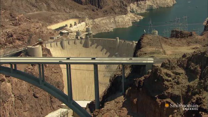 How the 726-Foot-Tall Hoover Dam Was Built Ahead of Schedule ...