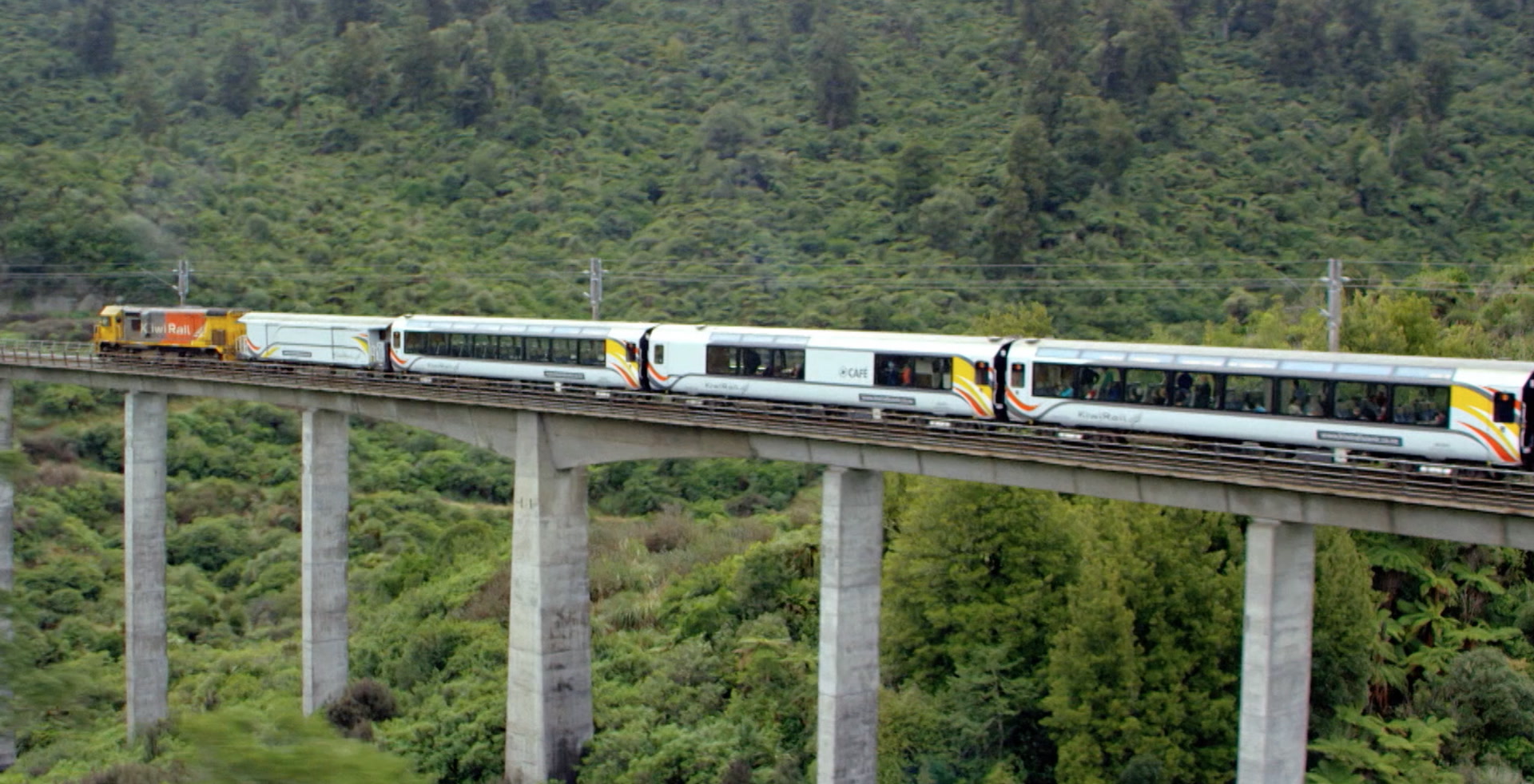 This New Zealand Train Line Is a Panoramic Marvel Smithsonian Magazine